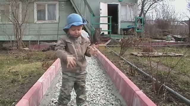 У-Дачная метаморфоза (ДР бабушки и Оли), май 2010