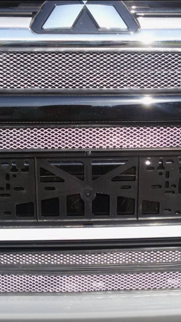 Сетка защиты радиатора своими руками для Mitsubishi Eclipse Cross 2022г.в. Китай.