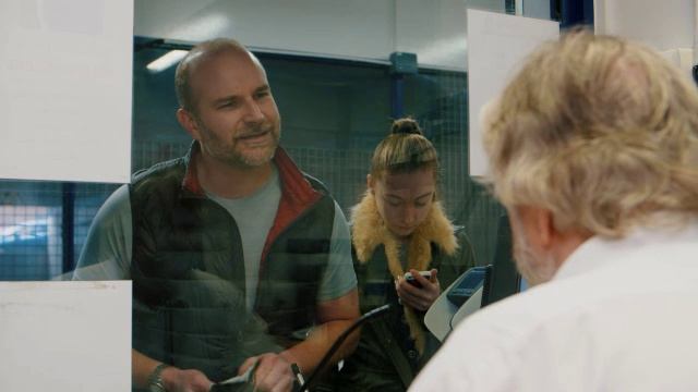 Go Getter 2 - Unit 7 - Communication – What time does it arrive?