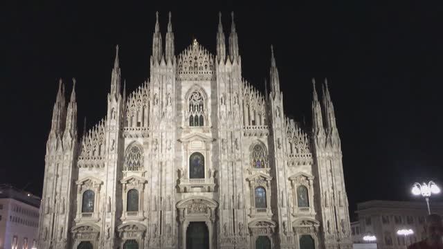 Милан. Вечер у Duomo. 2017