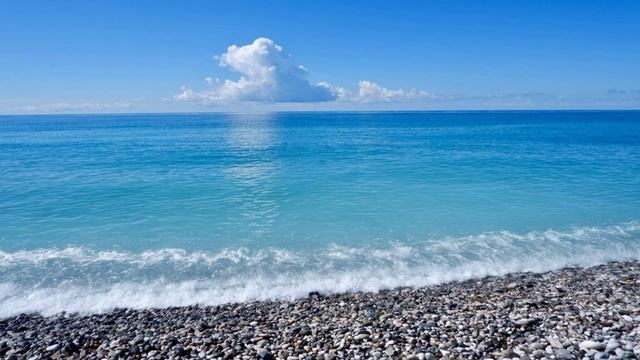 Успокаивающий Шум Моря с Криками Чаек и Расслабляющий Шум Волн, Плещущихся о Берег