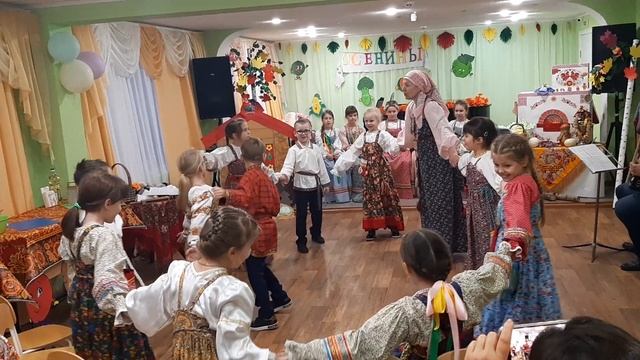 игра-месим тесто -1001 песенка