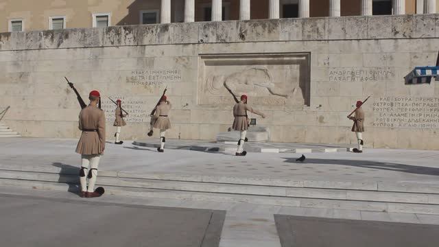 Не хлебом единым Часть II -  Эвзоны