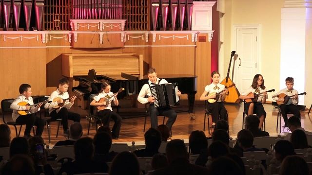 РНП «Светит месяц» в обработке Василия Андреева