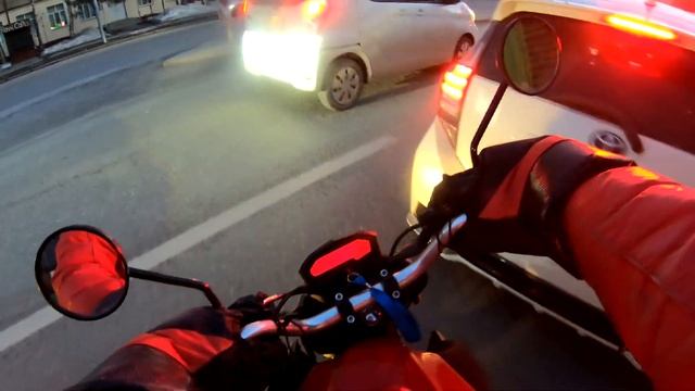 Мопед JT50 сломался на светофоре