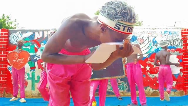 РОЗОВЫЕ КОРОЛИ