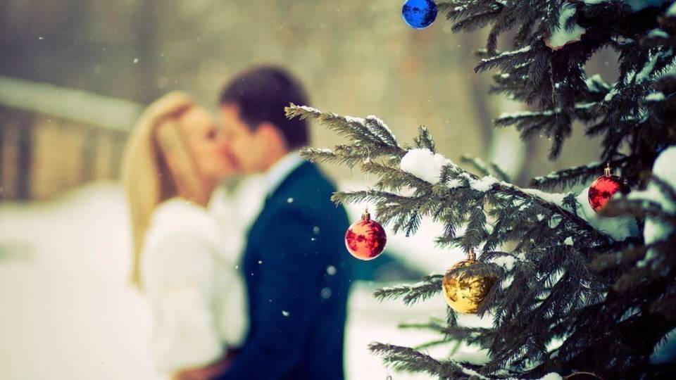 Галина Комиссарова "Я верю в чудеса под Новый год" (слова Ирины Скибиной, музыка - Александр Бань)