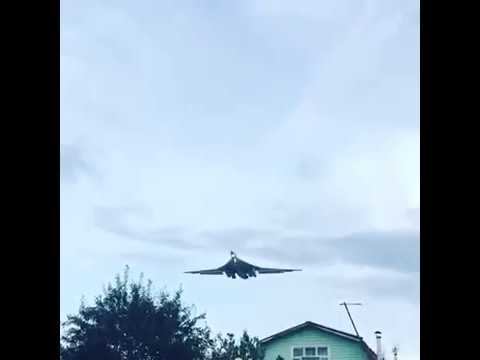 Ту-160 "Василий Решетников" на посадке