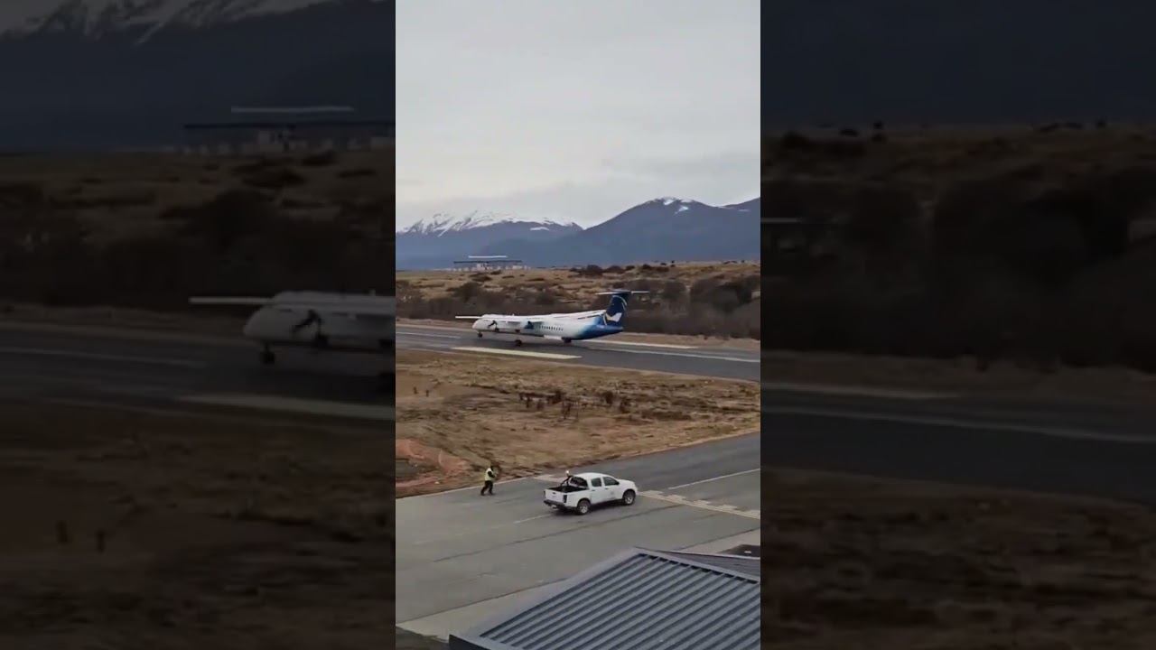 Раздался хруст, дымок и искры... Пилот козла дал при посадке. De Havilland DHC-8 Q400.