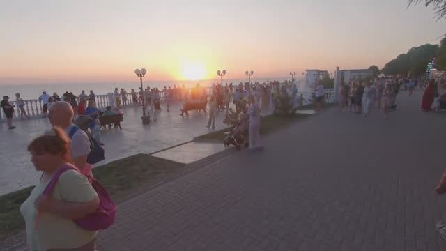 Анапа. Восхитительная игра на инструментах уличного музыканта из Южной Америки.