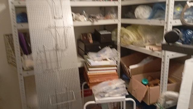 Нежилое помещение (кладовая) 3,2 кв. м., центр город Пермь, ул. Полевая 10, в 3-ем подъезде, 1 этаж