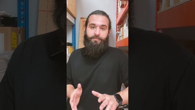 Ethernet – универсальный выбор, а оптика — для амбициозных проектов. Выбирай с умом!