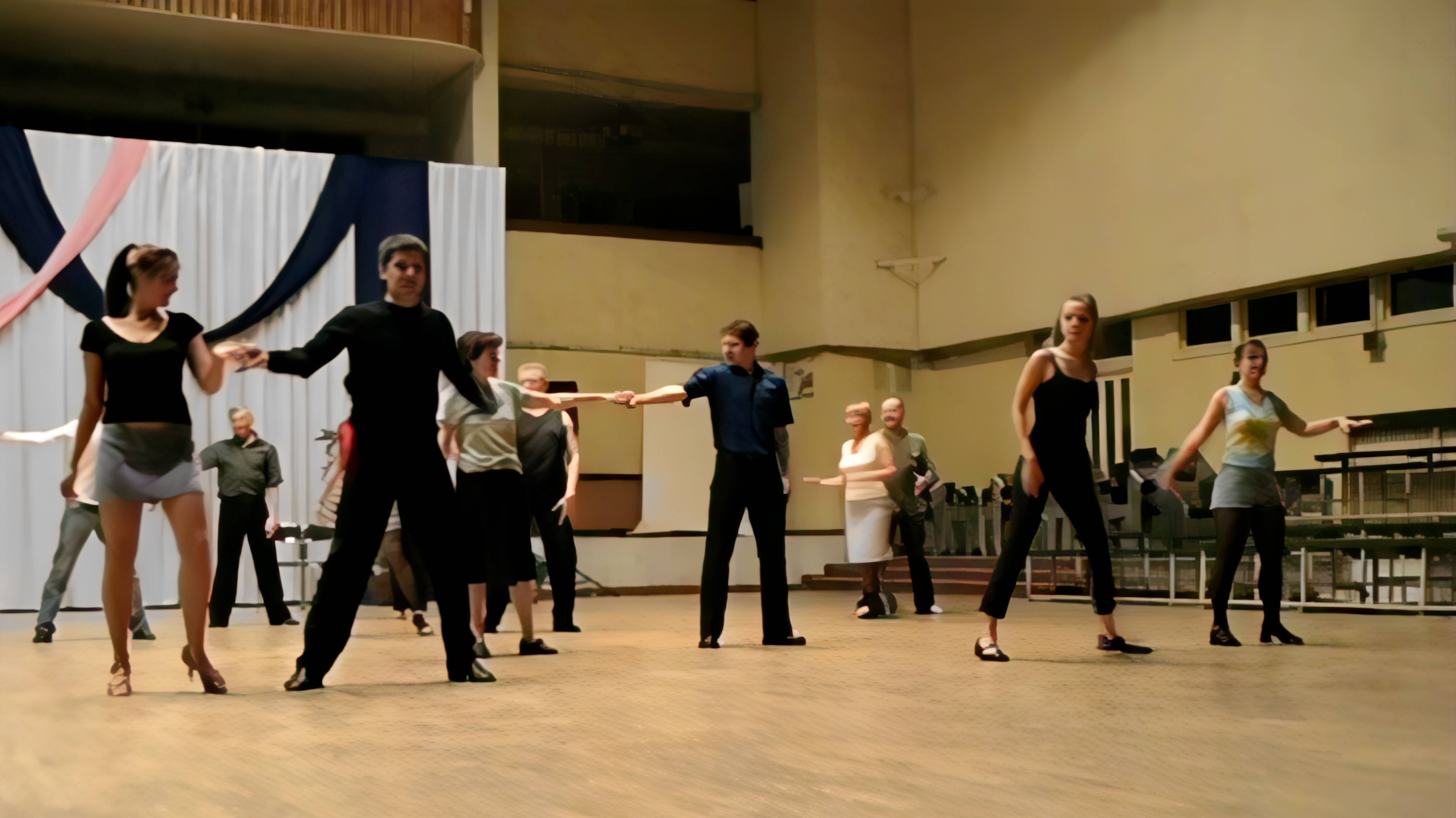 Занятия в клубе бального танца "Фиеста" (Калининград 2007 г.) - сальса (1)