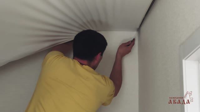 УСТАНОВКА МАТОВЫХ НАТЯЖНЫХ ПОТОЛКОВ МОНТАЖНИКАМИ КОМПАНИИ АБАДА
