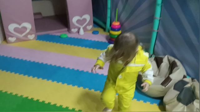 Давид и Ярослава в детском развлекательном центре