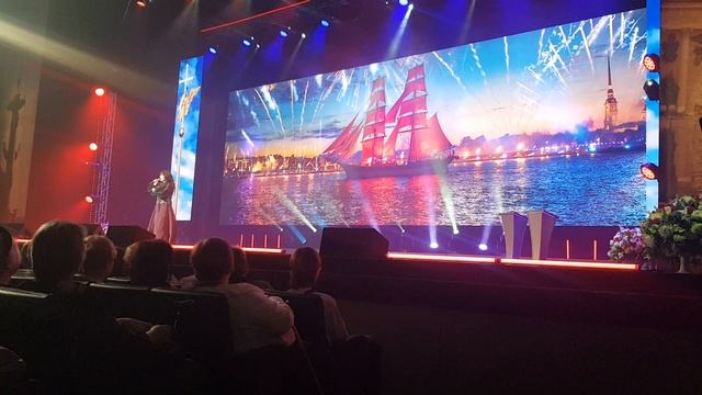 Ольга Фаворская, автор-исполнитель. "С нами добро!". Видео канала Мой Петербург.