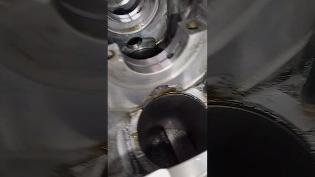 Восстановление плоскости под установку масло форсунок на двигателе G4KD....