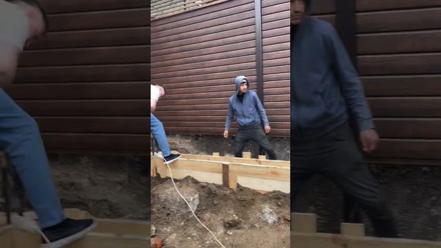 Заливка бетона