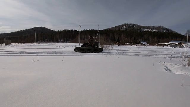 Гусеничный вездеход, проверка после изменений в двигателе и вариаторе