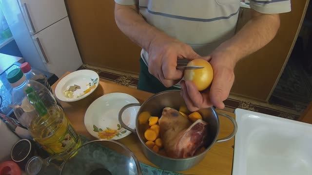 Рулька запечённая в духовке.   12.12.2024 г.