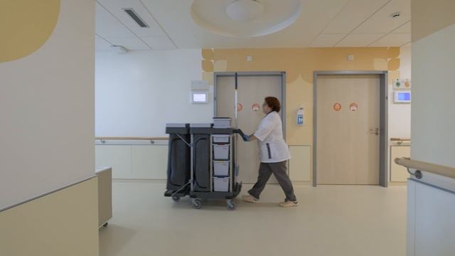 Система уборки с цифровым сервисом Свеп Про в медицинском центре "УМГК - Здоровье, г. Екатеринбург