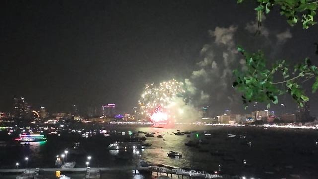 Международный фестиваль фейерверков в Паттайе. День второй.