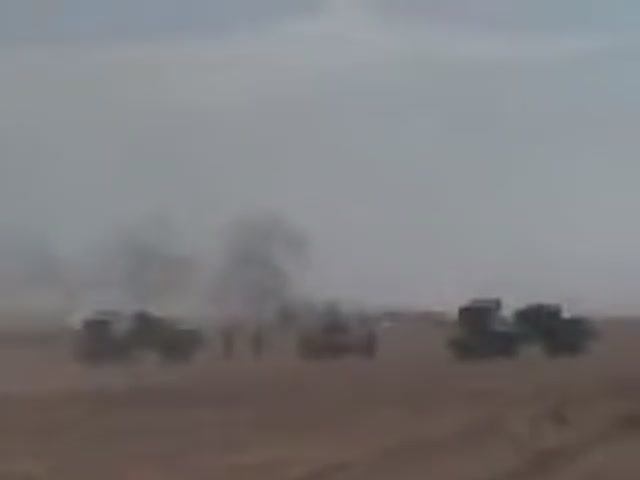 Ливийская армия Каддафи ведёт обстрел позиций боевиков ПНС из РСЗО "Град" | Ливия 2011