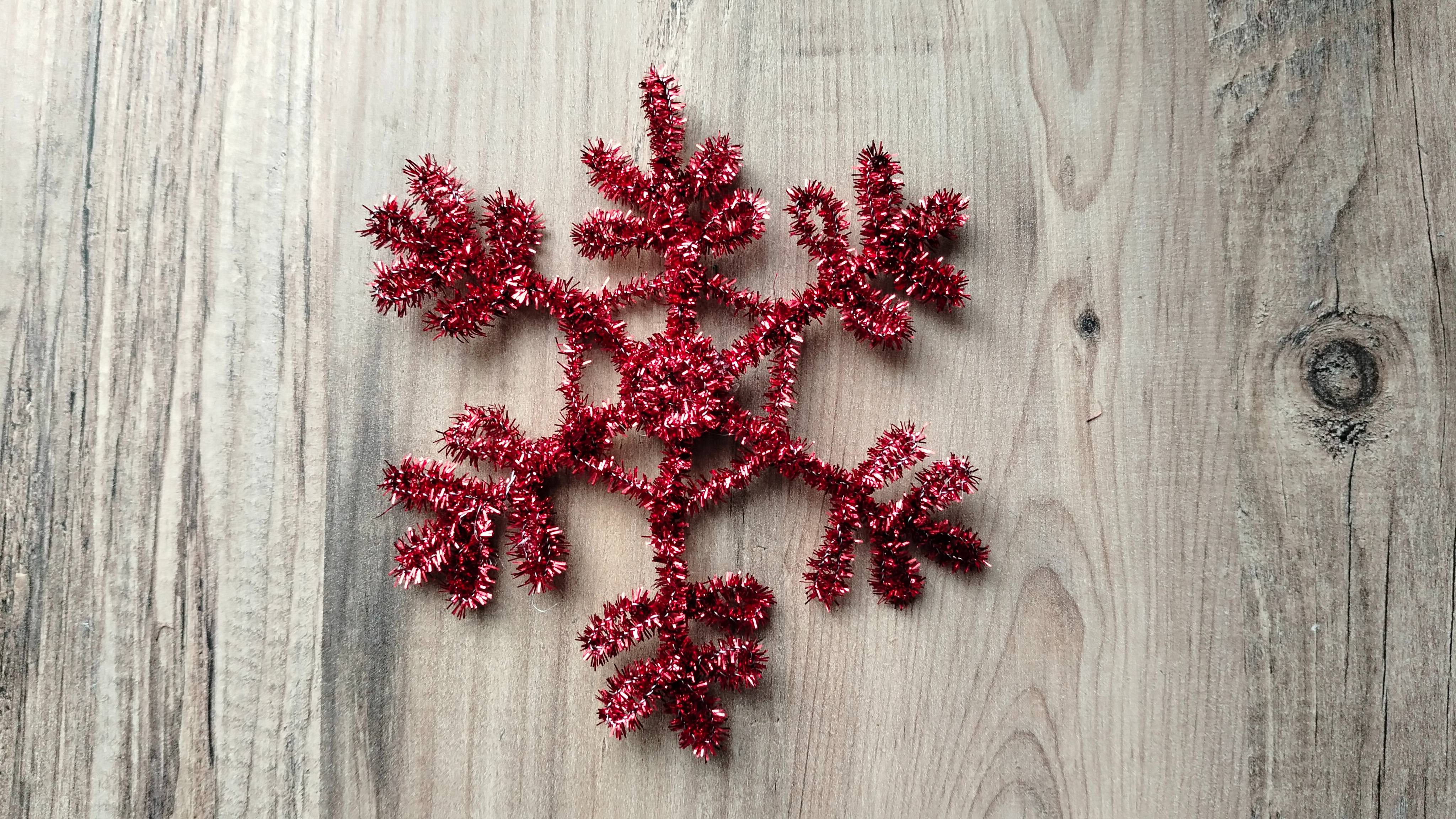 Как сделать снежинку из синельной проволоки