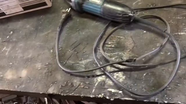 Отзыв болгарки Макита . Makita GA 50 30 , Прошло 3,5 года . Лучшая бюджетная болгарка.