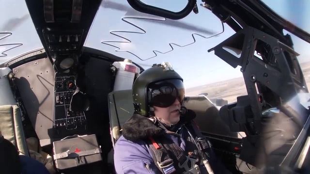 Ка-52 работает прямой наводкой ПТУРами и пушкой март 2022