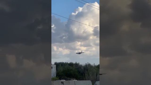 Ил-76МД ВКС России заходит на посадку на авиабазу Хмеймим (Сирия)