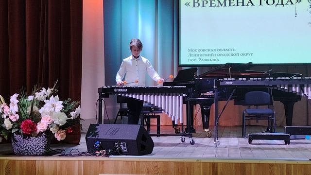 И.Бах - Менуэт (Петелин Александр)