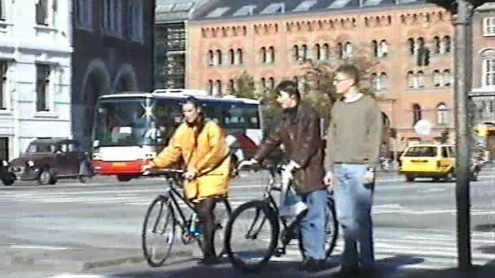 Копенгаген 1996г. - Велосипедисты и ПДД на перекрестке