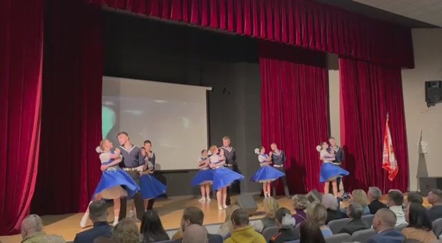 Мирный вальс. Студия танца «Яблочко» НШ ГБОУ ПМКК