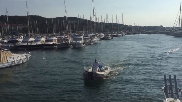 Вокруг Европы по воде (эпизод 17: Бабаккале-Айвалык). Дали залп в яхт-клубе!