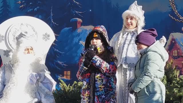 🔥#15. В гостях у Деда Мороза и Снегурочки подарки хороводы вокруг ёлочки и исполнение желаний.🔥