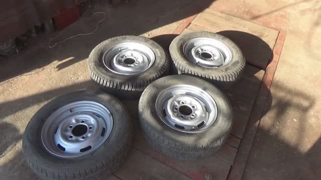 Быстрая покраска дисков Москвича с комплектом зимней резины