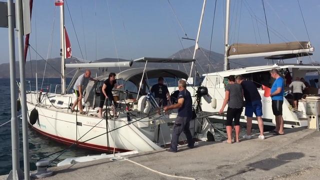 Вокруг Европы по воде (эпизод 27: о.Милос). Раздуло до 25 узлов!