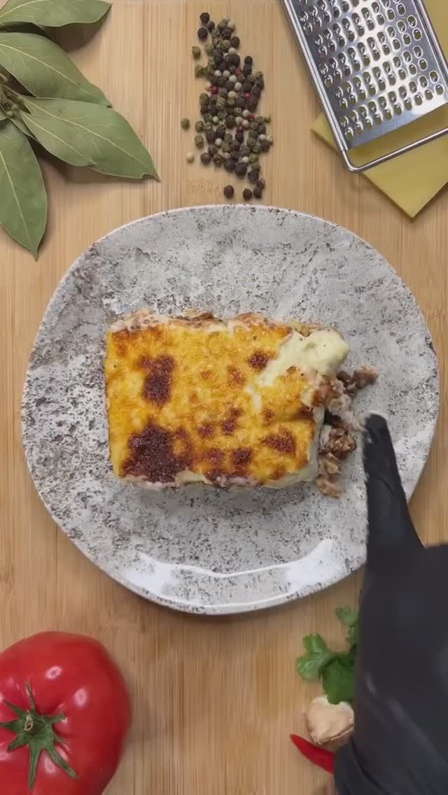 ПАСТИЦИО ИЗ ПАСТЫ "БУКАТИНИ"