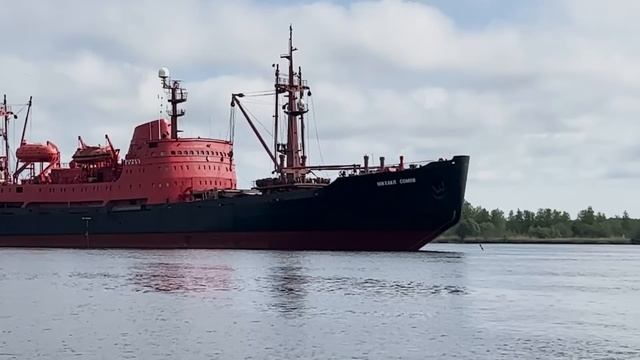 Москва-Архангельск по воде:(эпизод 14: Вышли в Белое море! Прогулялись по Архангельску.)