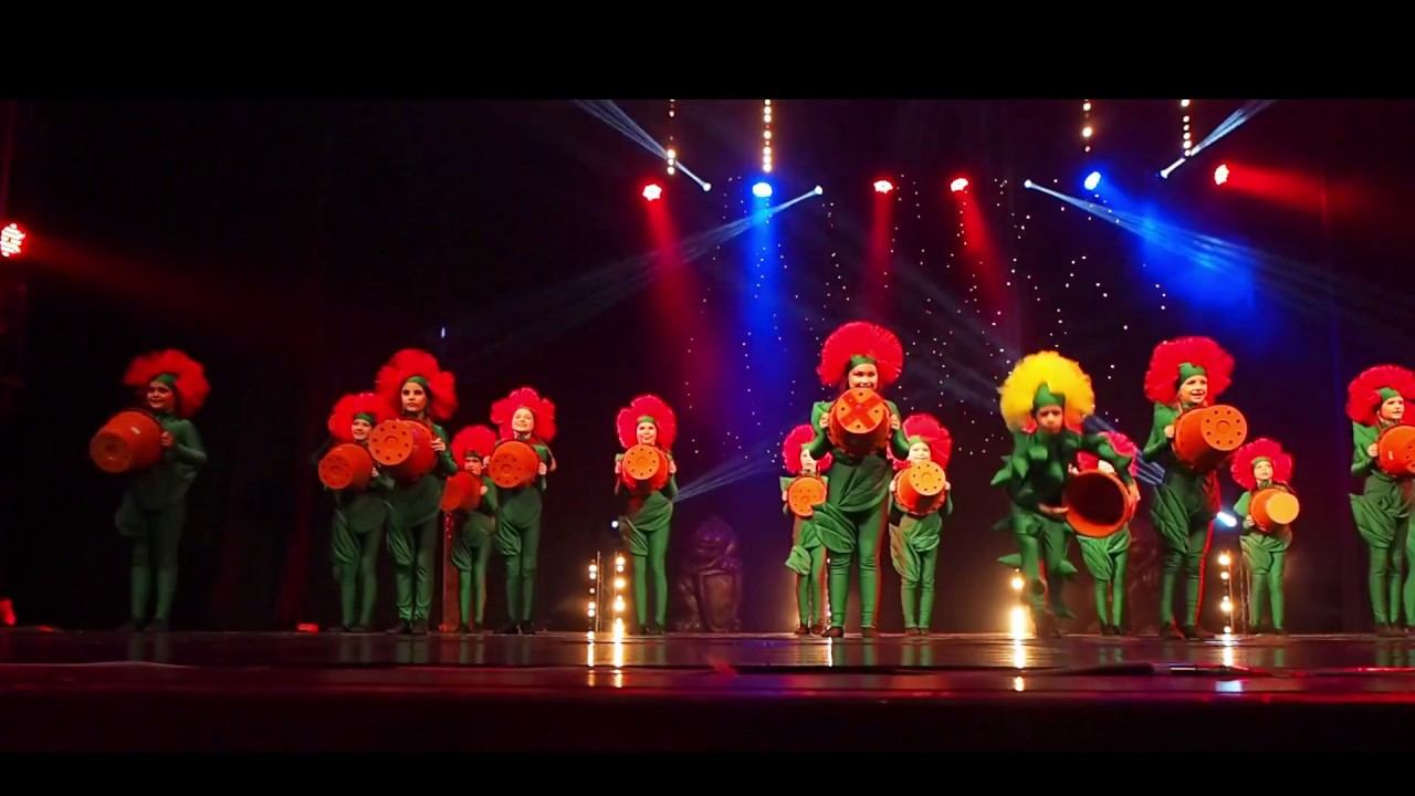 Тодес - цветы - 2 группа 27 мая 2017 танцуют дети!