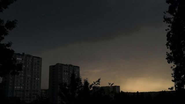 Гроза в Саратове 5 июня 2022