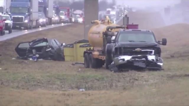 США засыпало долларами