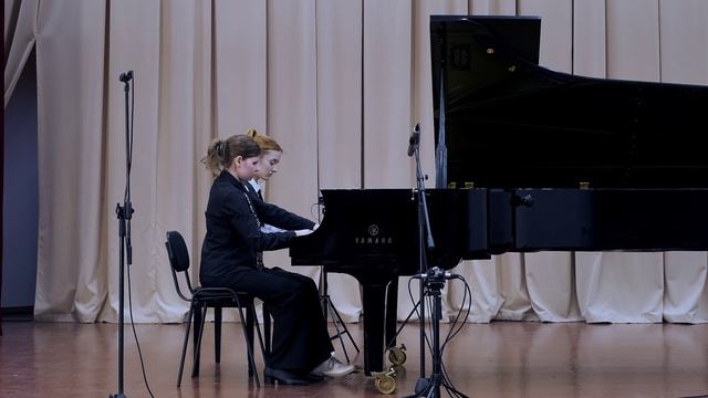 20241211 03. Л.Десятников. «Ария с колоколом»  и  «Детское диско». И.Беляева и А.Лазарева