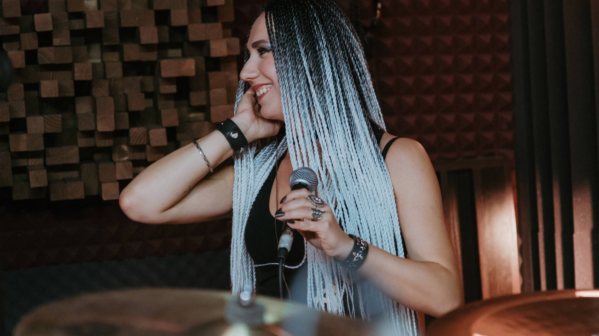 ЮЛА - Непримиримые  Русский рок, Альтернатива, Метал