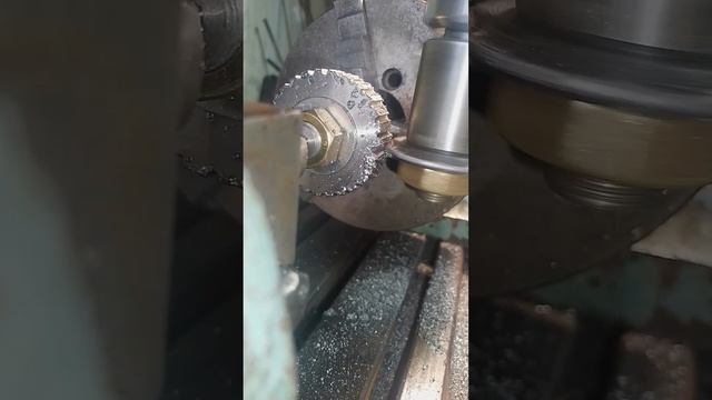 F2-250 нарезка шестерни z-27 с использованием УДГ