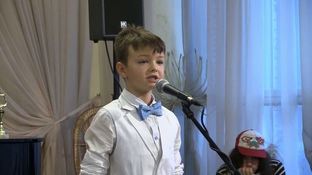 Стихотворение "Замечательные книжки "