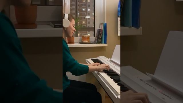 #шортс В.В. Богатырёв - "Новогодняя песня" из мультсериала "Маша и Медведь" (кавер-версия моя)