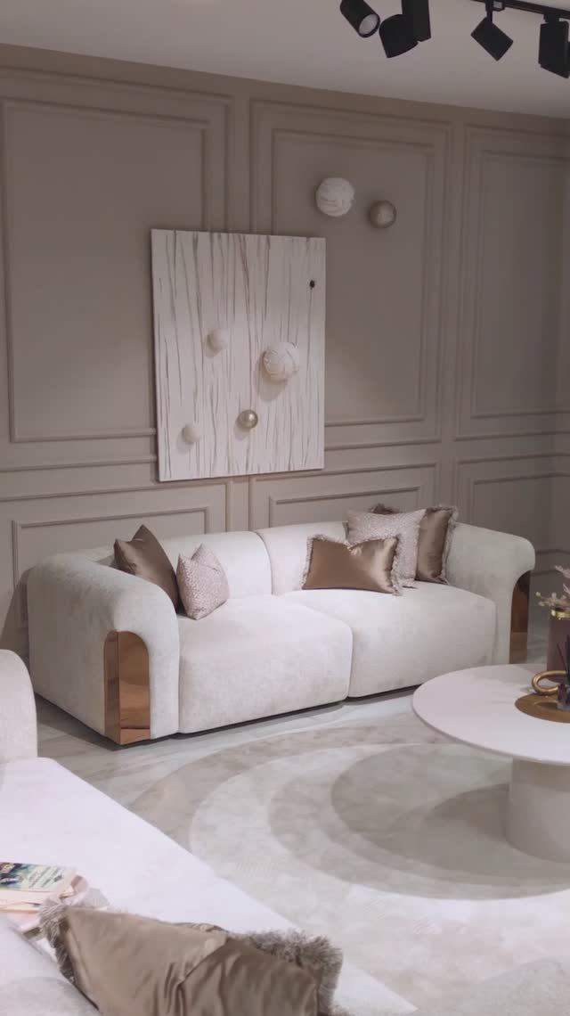 Коллекция Аура - диваны, кресло, журнальный, кофейный и приставной столики. Мебель от Wood.Root