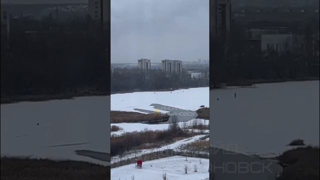 Рыбаки сидят на Свияге недалеко от Минаевского моста #ульяновская_область